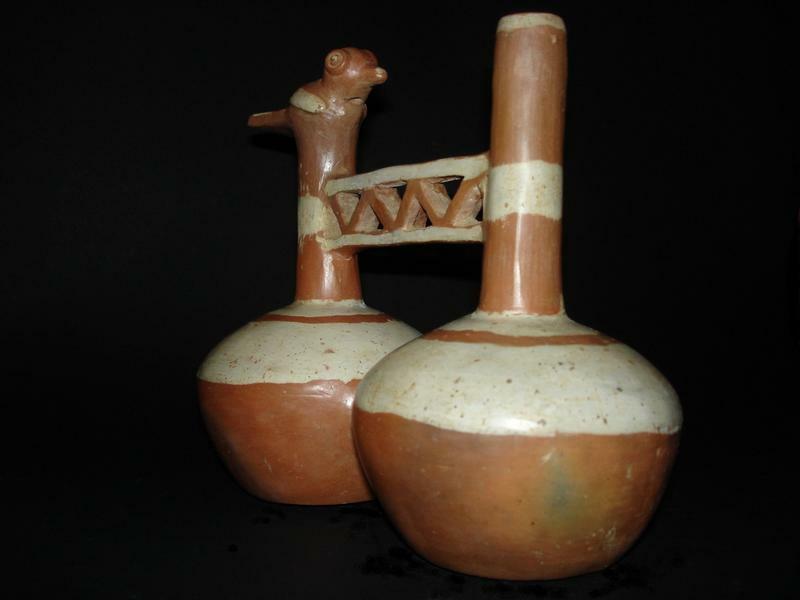 Inca double-chambered bridge vessel from Peru – Galleria Delvecchio ...